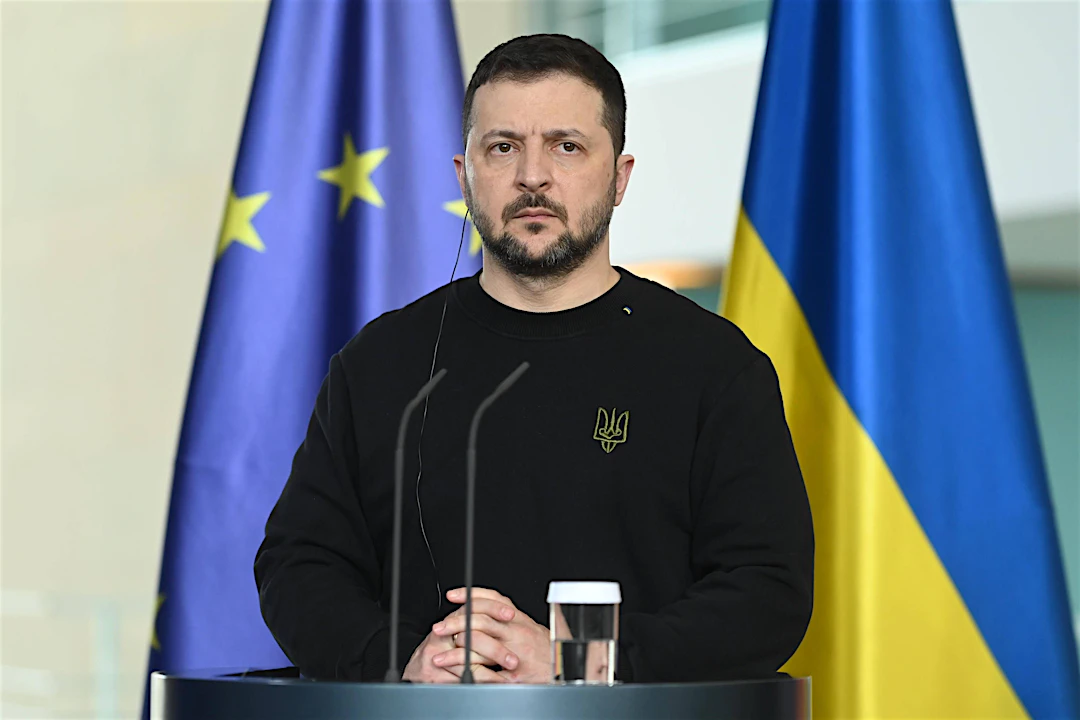 Ukraine-Krieg: Ungarns Regierungschef bietet Budapest für ...