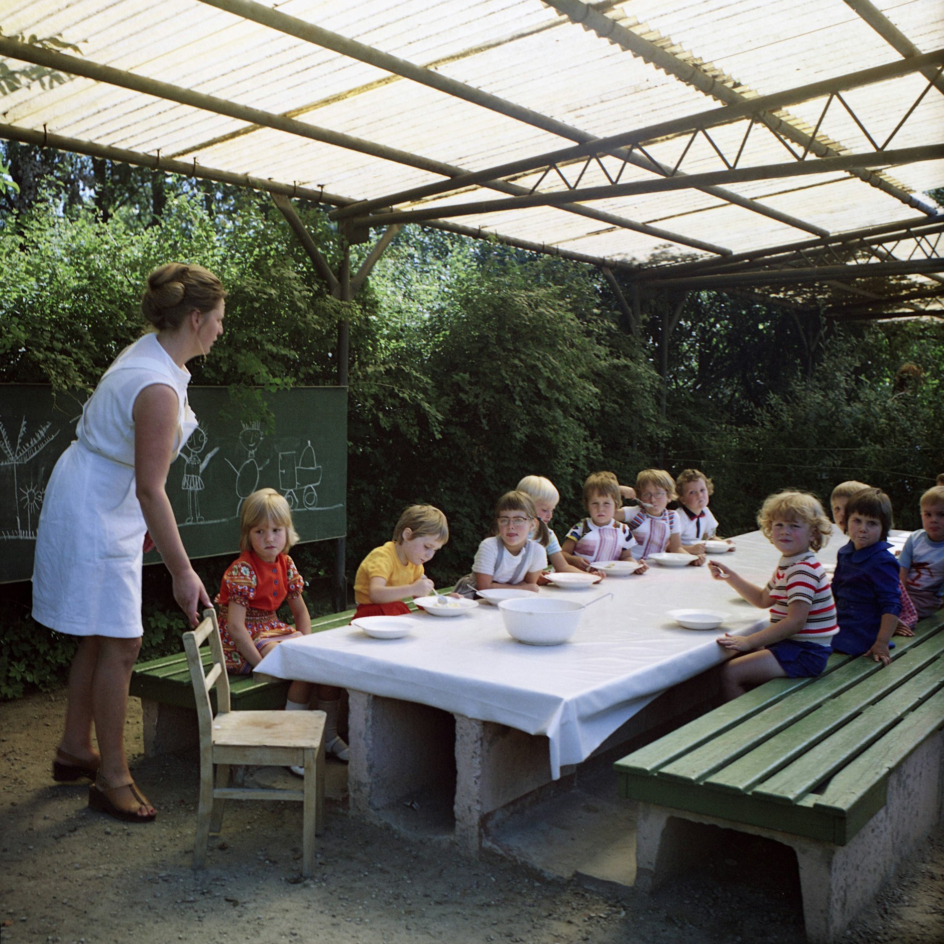 DDR, Krippentrauma und Widerstand gegen Forschung: Neue Studien ...