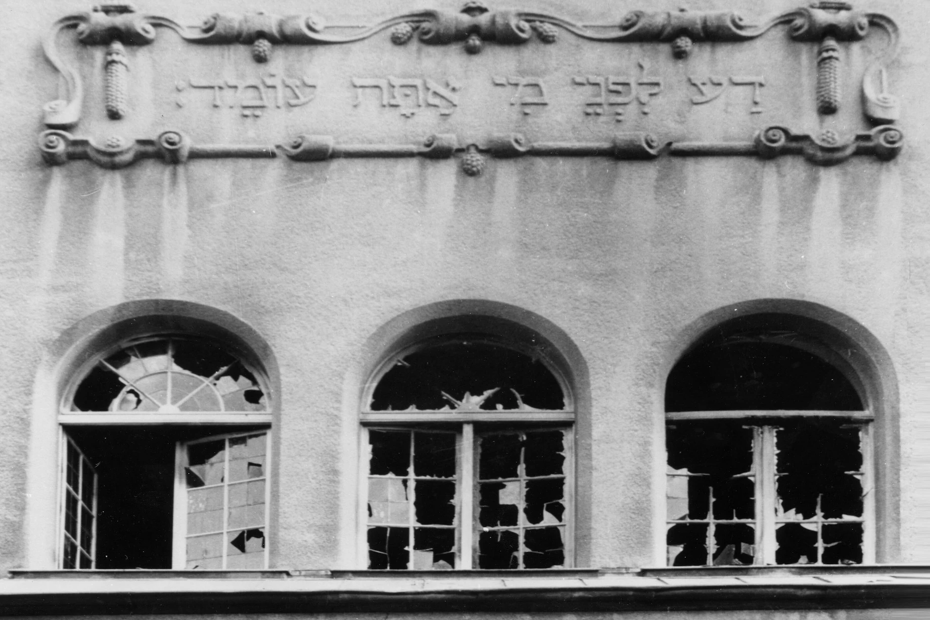 80 Jahre Ende der NS-Diktatur: Rabbi Abraham Cooper richtet einen ...