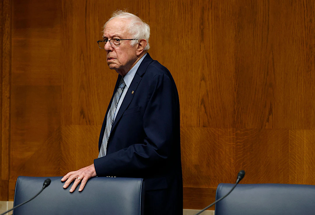 Grenzpolitik: Bernie Sanders lobt Donald Trump und kritisiert Joe Biden