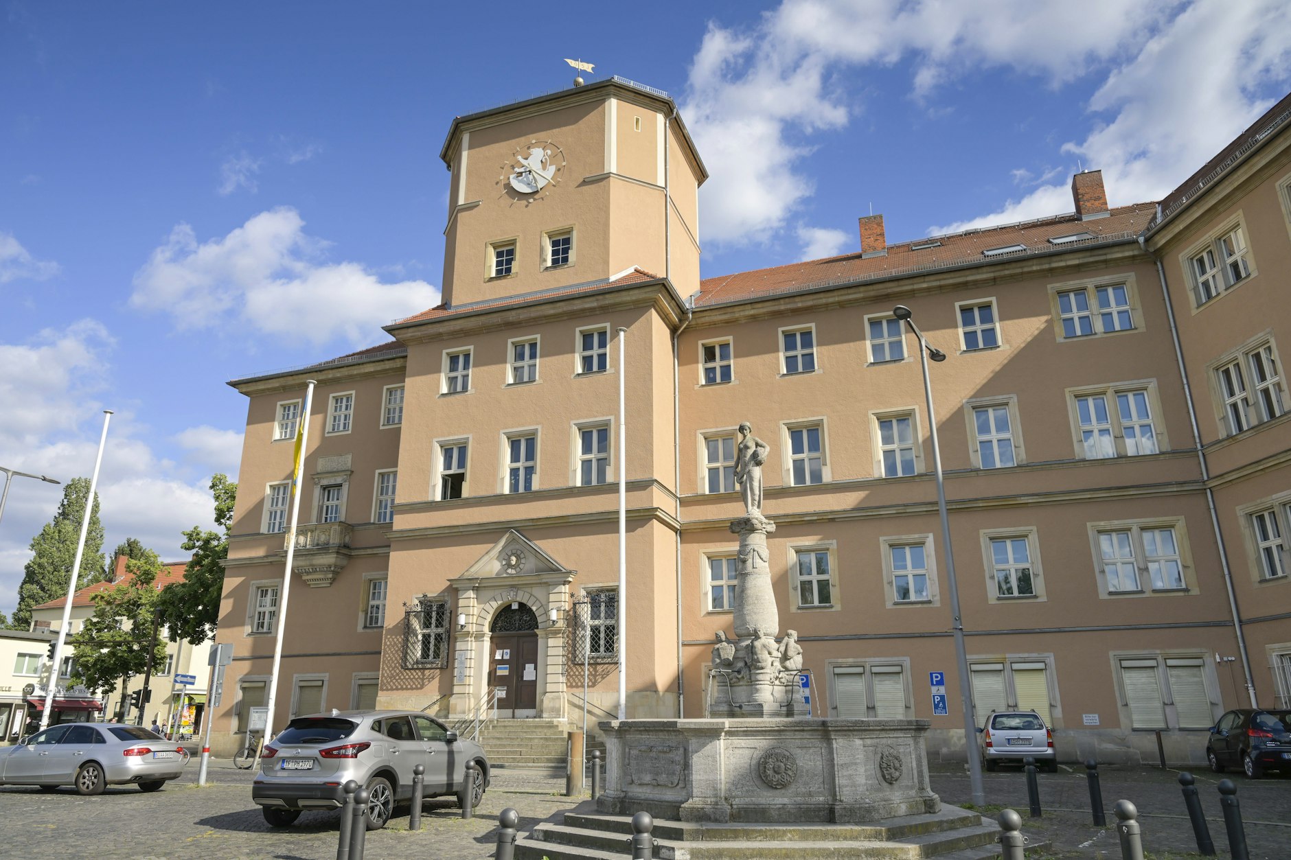 Rathaus Lankwitz macht dicht – Kälte zwingt Verwaltung zur ...