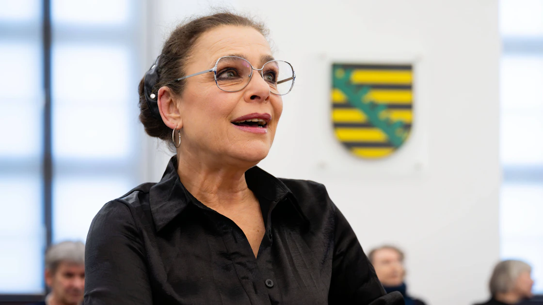 Corona-Regeln in Sachsen: Klage von Sängerin Julia Neigel erneut abgewiesen