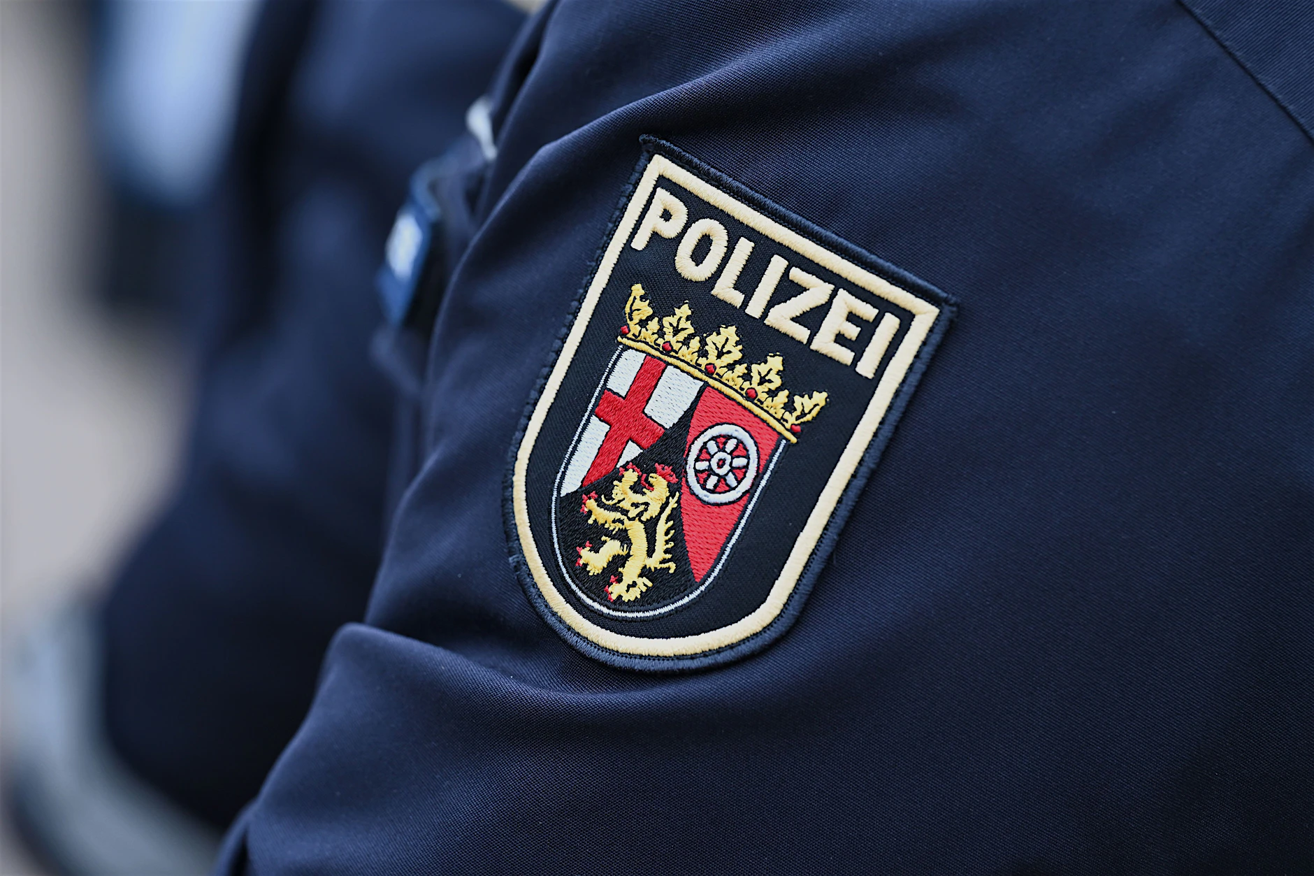Geiselnahme in Rheinland-Pfalz ist beendet: Polizei sucht Täter