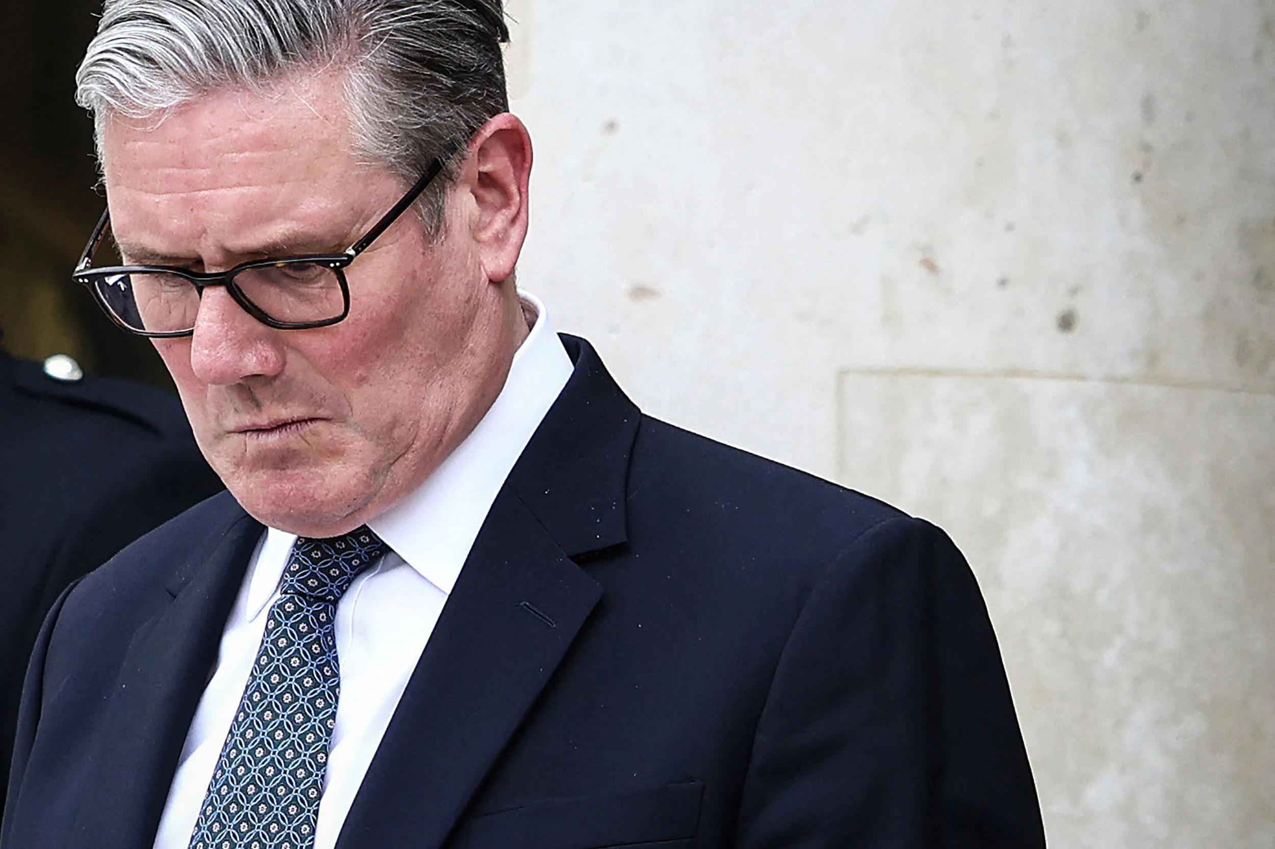Keir Starmer unter Druck: Mehr als 70 Labour-Abgeordnete fordern Plan ...