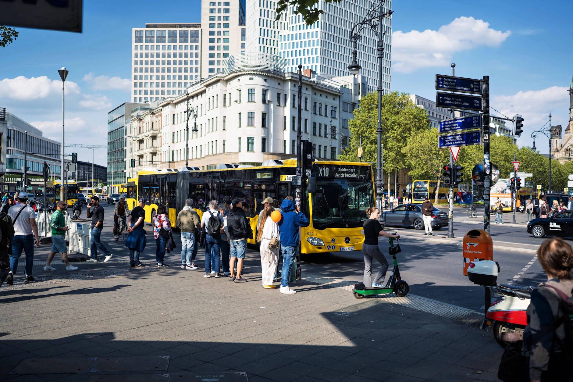 Freche Werbekampagne: Kann die BVG DAS wirklich behaupten?