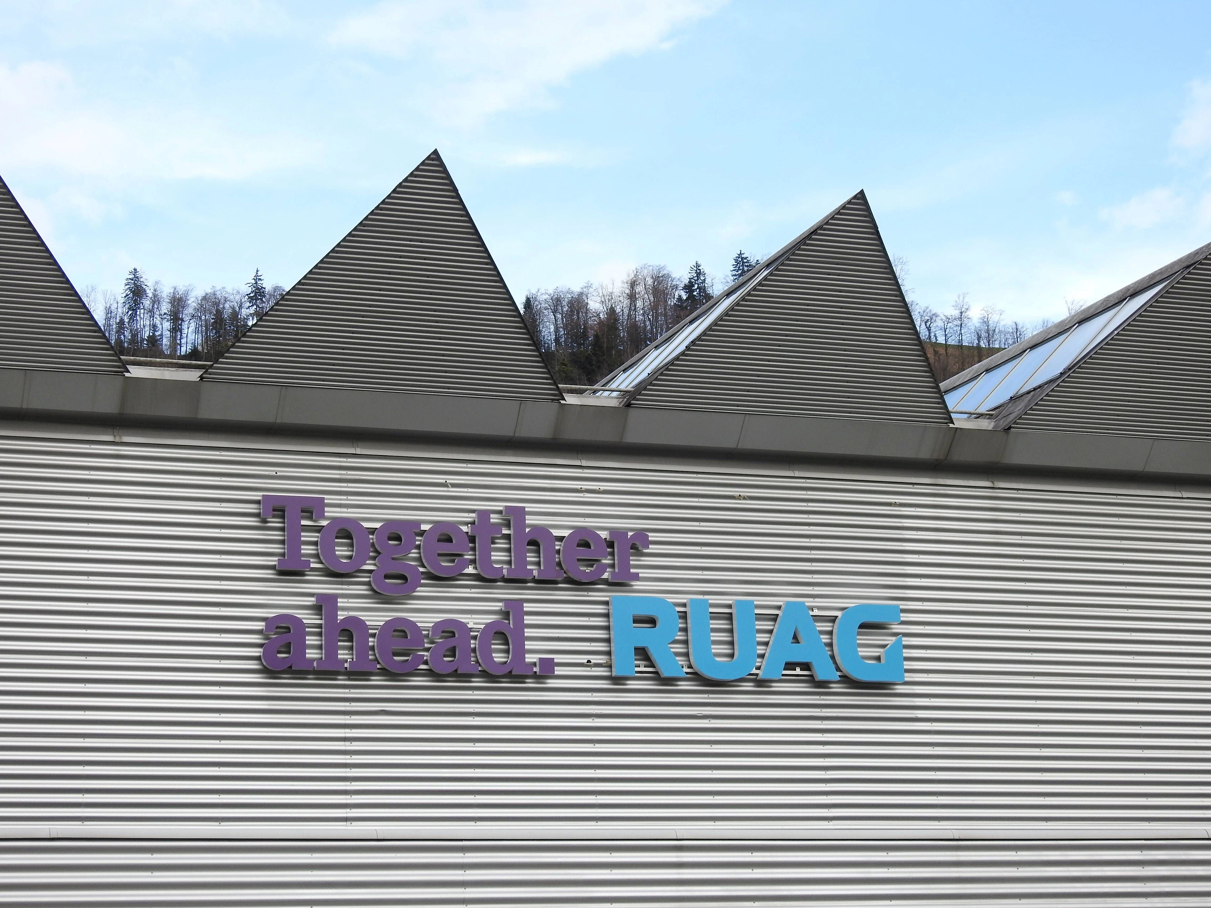 Cybererpressung: Schweizer Rüstungskonzern Ruag zahlte Lösegeld an ...