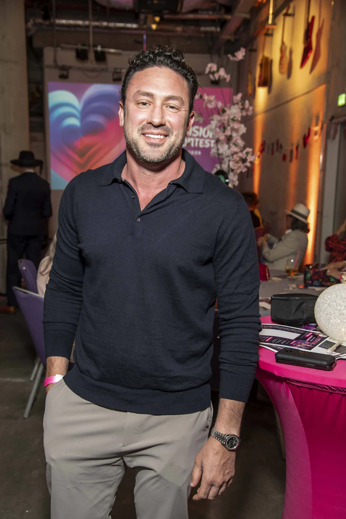 Ex-Bachelor enthüllt: Bachelor Sebastian droht Gagenkürzung wegen Show ...